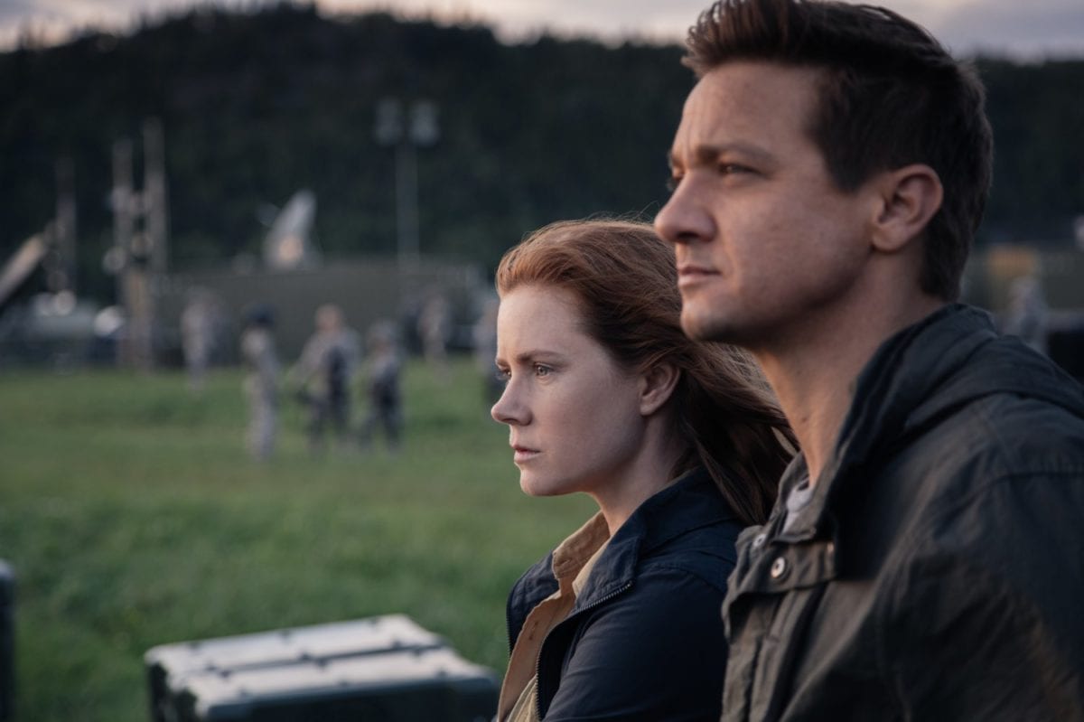 [FILM REVIEW] Arrival | HEAVY Magazine