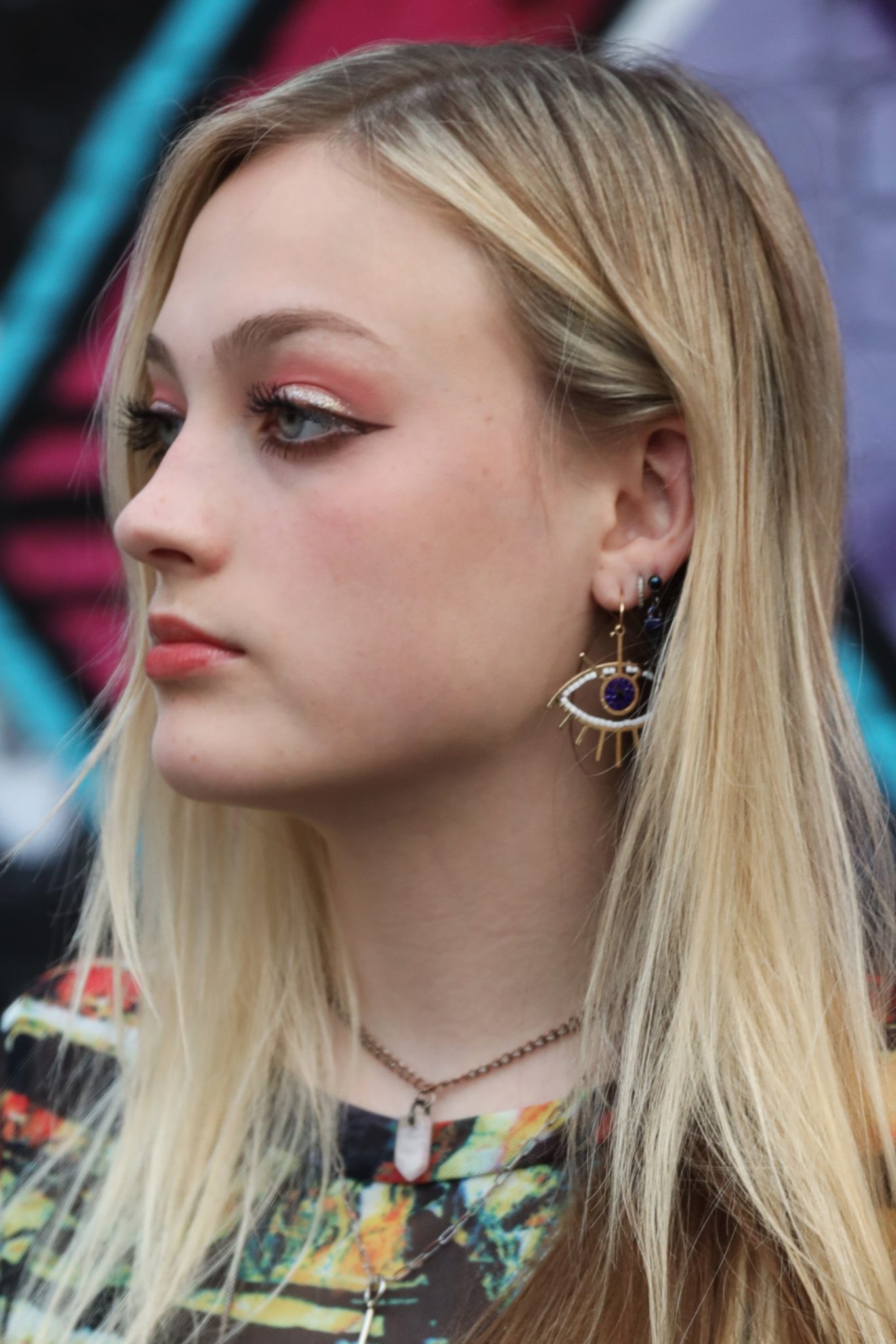 MIA MORRIS Releases New Single | HEAVY Magazine