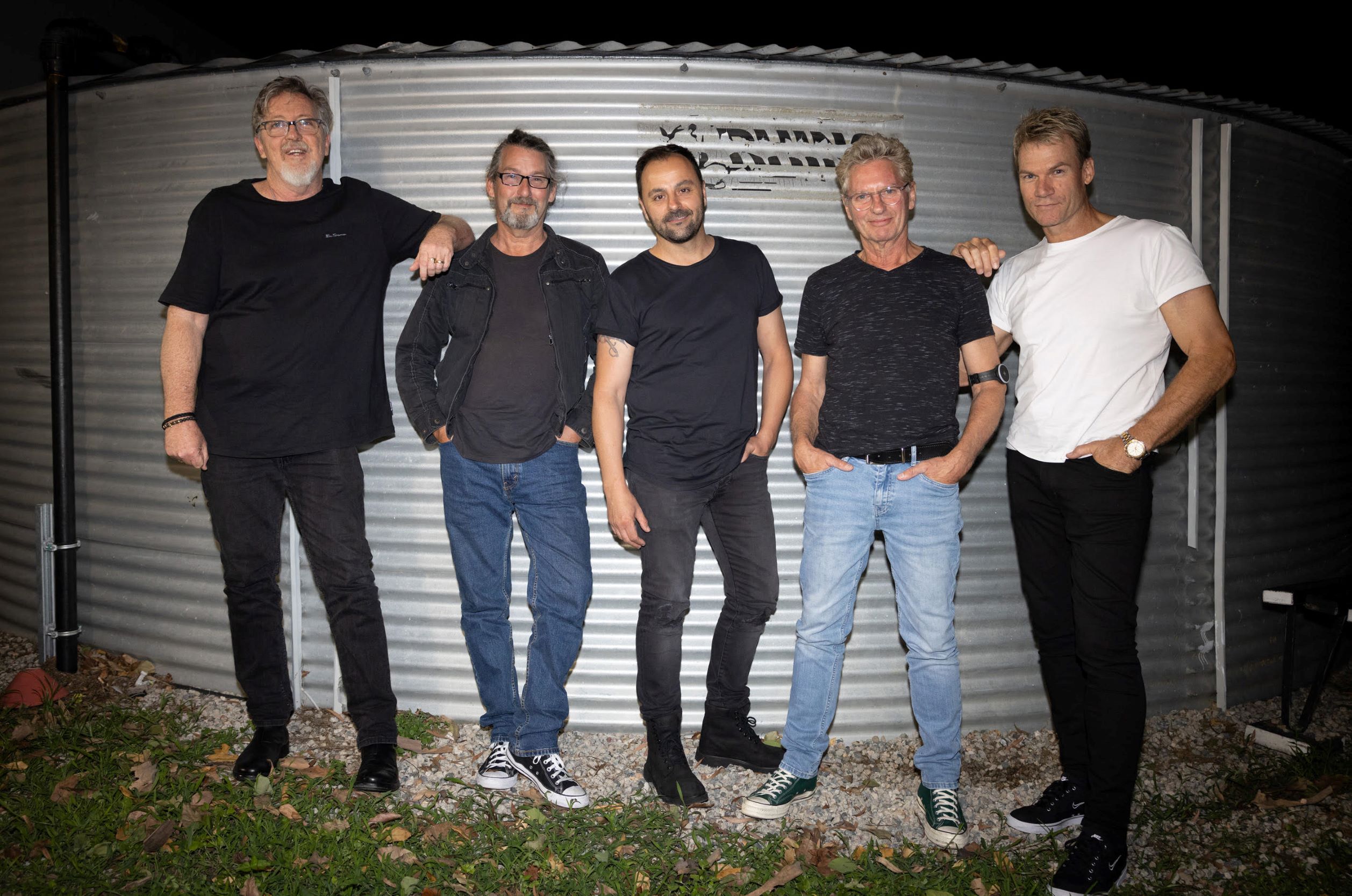 THE FILTHY ANIMALS Get Dirty On Gold Coast | HEAVY Magazine