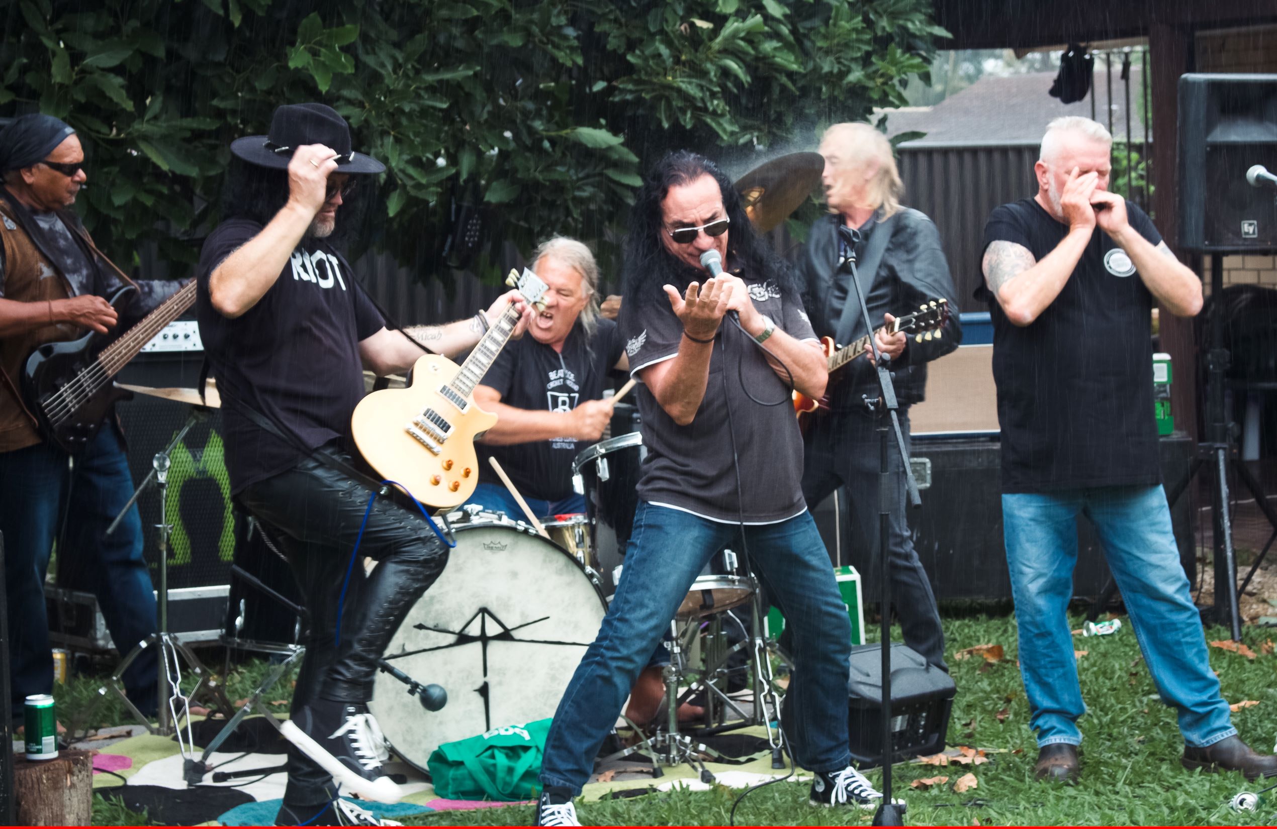 SUBURBIASUBURBIA Drop New Song | HEAVY Magazine