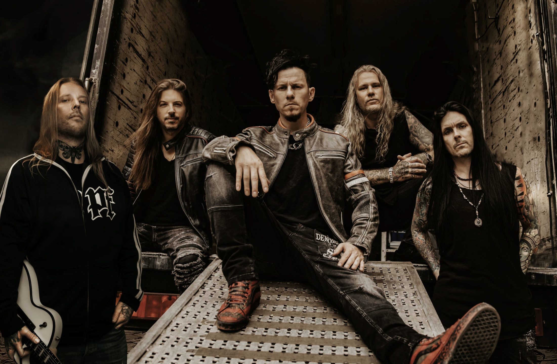 Establishing Your Own Musical Identity With JAKE E From CYHRA | HEAVY ...