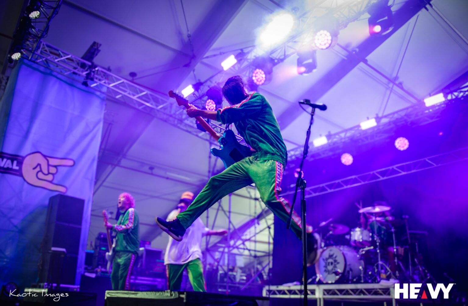 GOOD THINGS FESTIVAL 2023: Brisbane Showgrounds, 03/12/23 | HEAVY Magazine