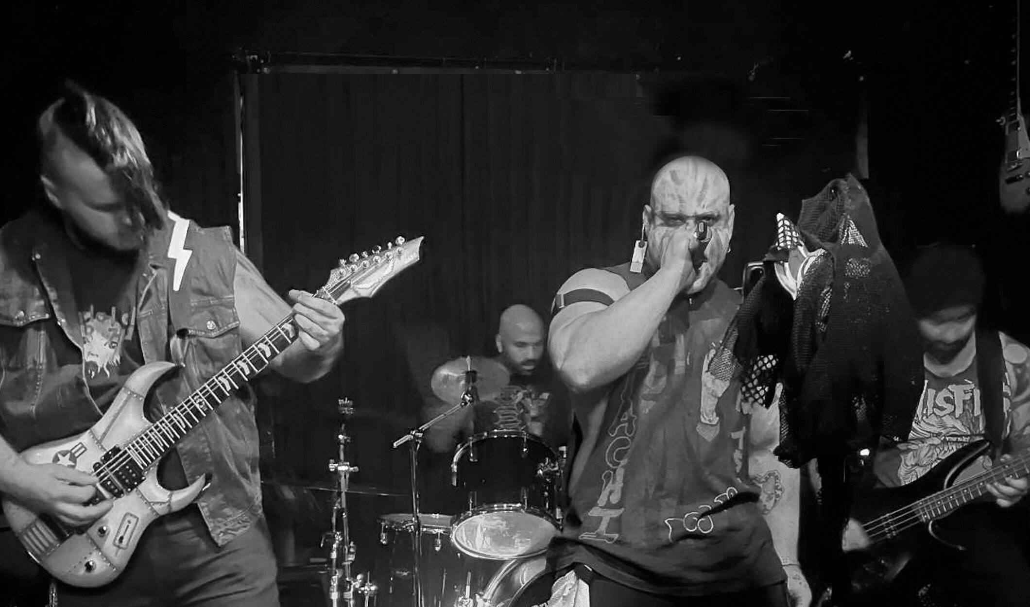 Baring Your Claws With ROBBIE From TIGER DRIVER | HEAVY Magazine