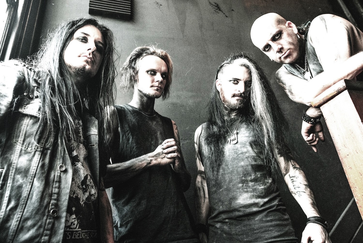 Burying Your Demons With TRAVIS EVERETT From WITCHGRINDER | HEAVY Magazine