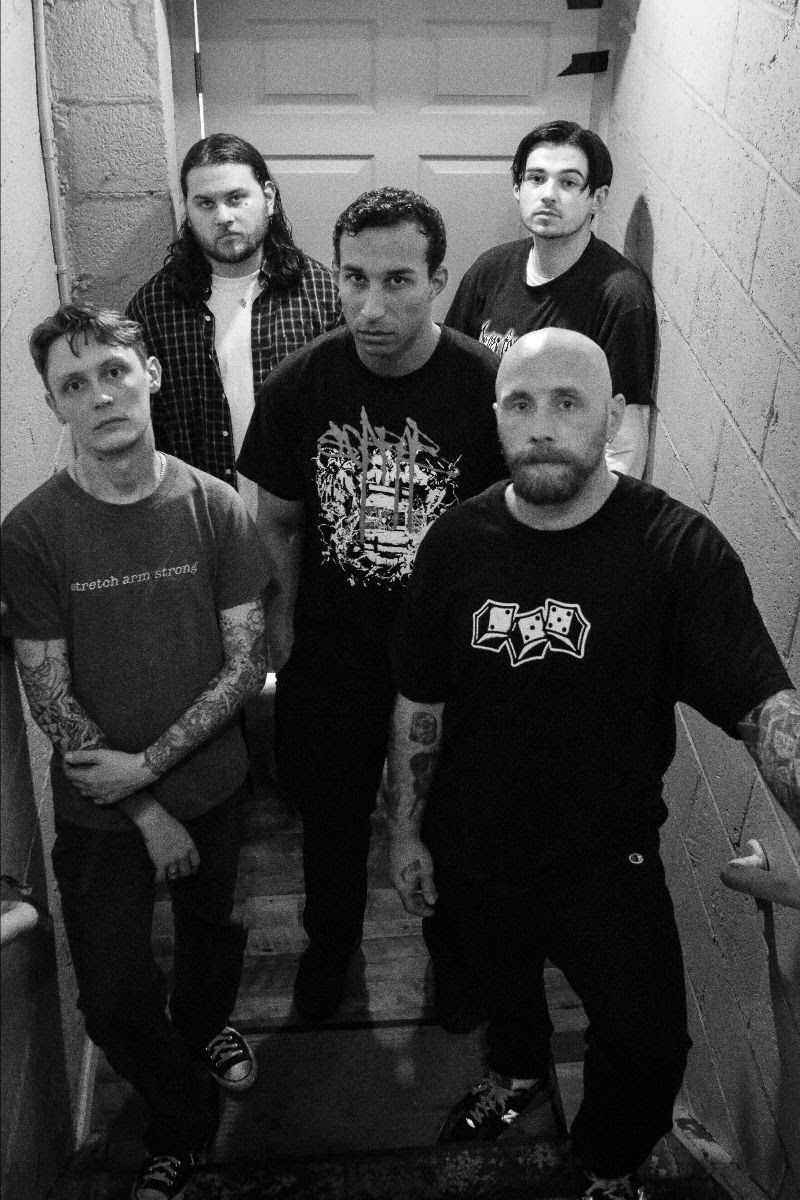 FOREIGN HANDS Release Debut Album | HEAVY Magazine