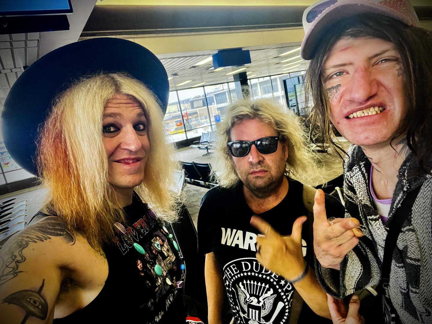 DESERT KINGDOM Added To THE MIDNIGHT DEVILS Show With SHOTGUN MISTRESS ...