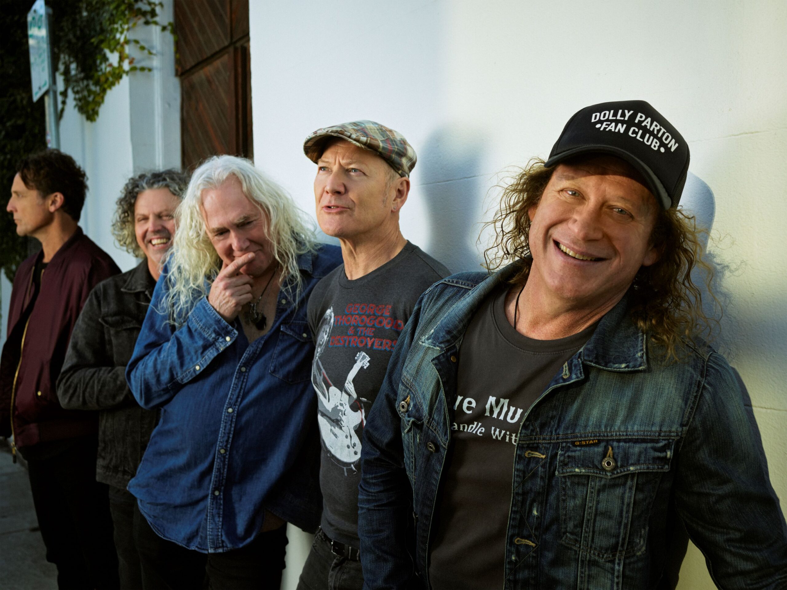 THE SCREAMING JETS To Take WAVE RAIDERS As Supports For All Ages Shows ...