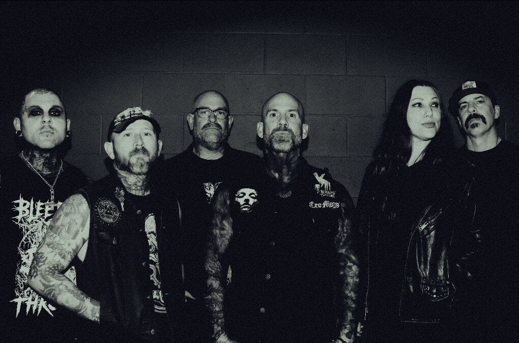 BLEEDING THROUGH Debut New Single 'I Am Resistance' Feat. Andrew ...