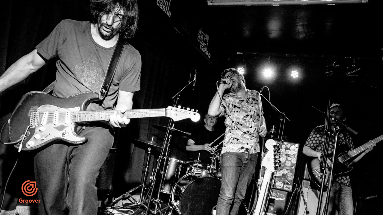 TRUCKSTOP DIVAS Share "Whisky For The Rage" | HEAVY Magazine