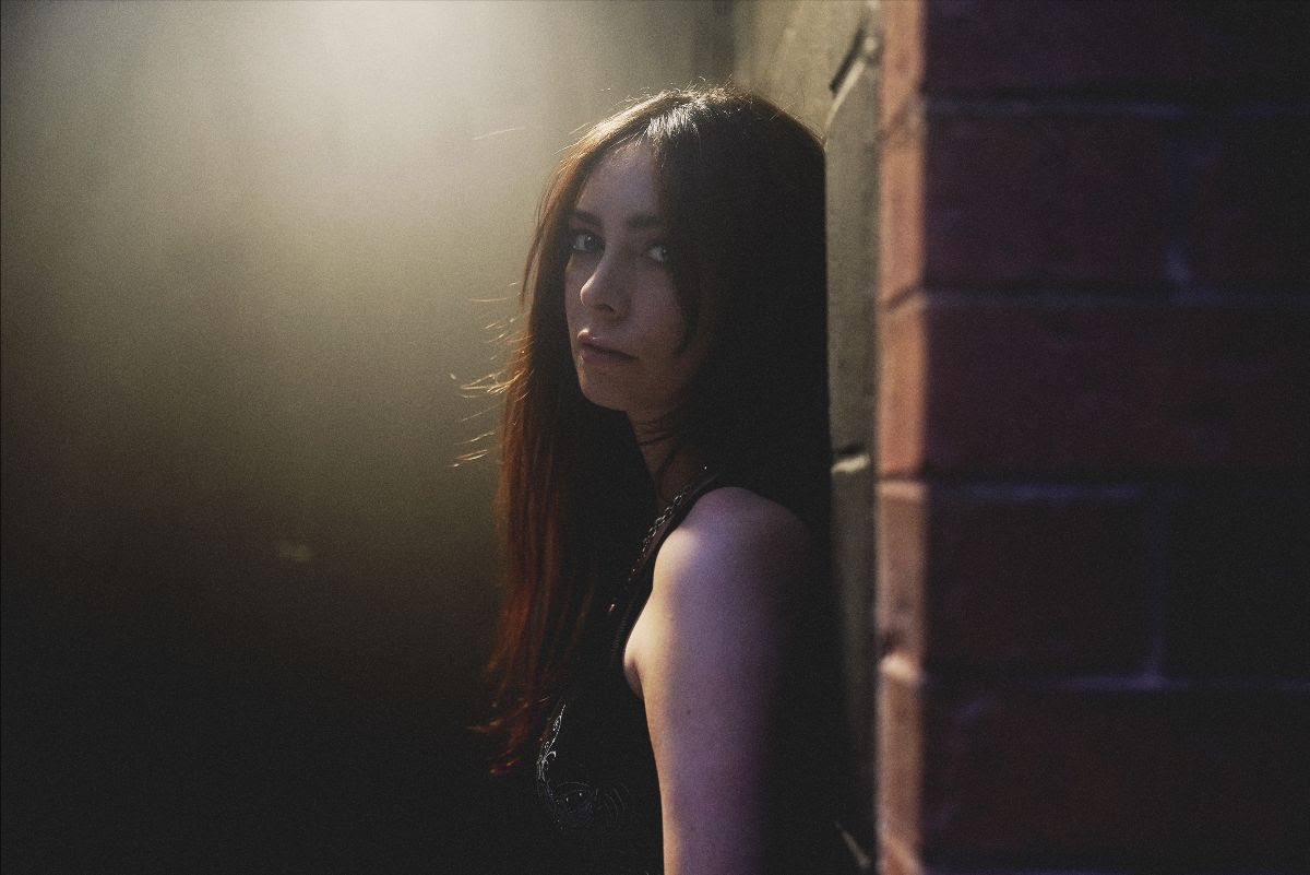 LØLØ Drops New Single 'The Devil Wears Converse' | HEAVY Magazine