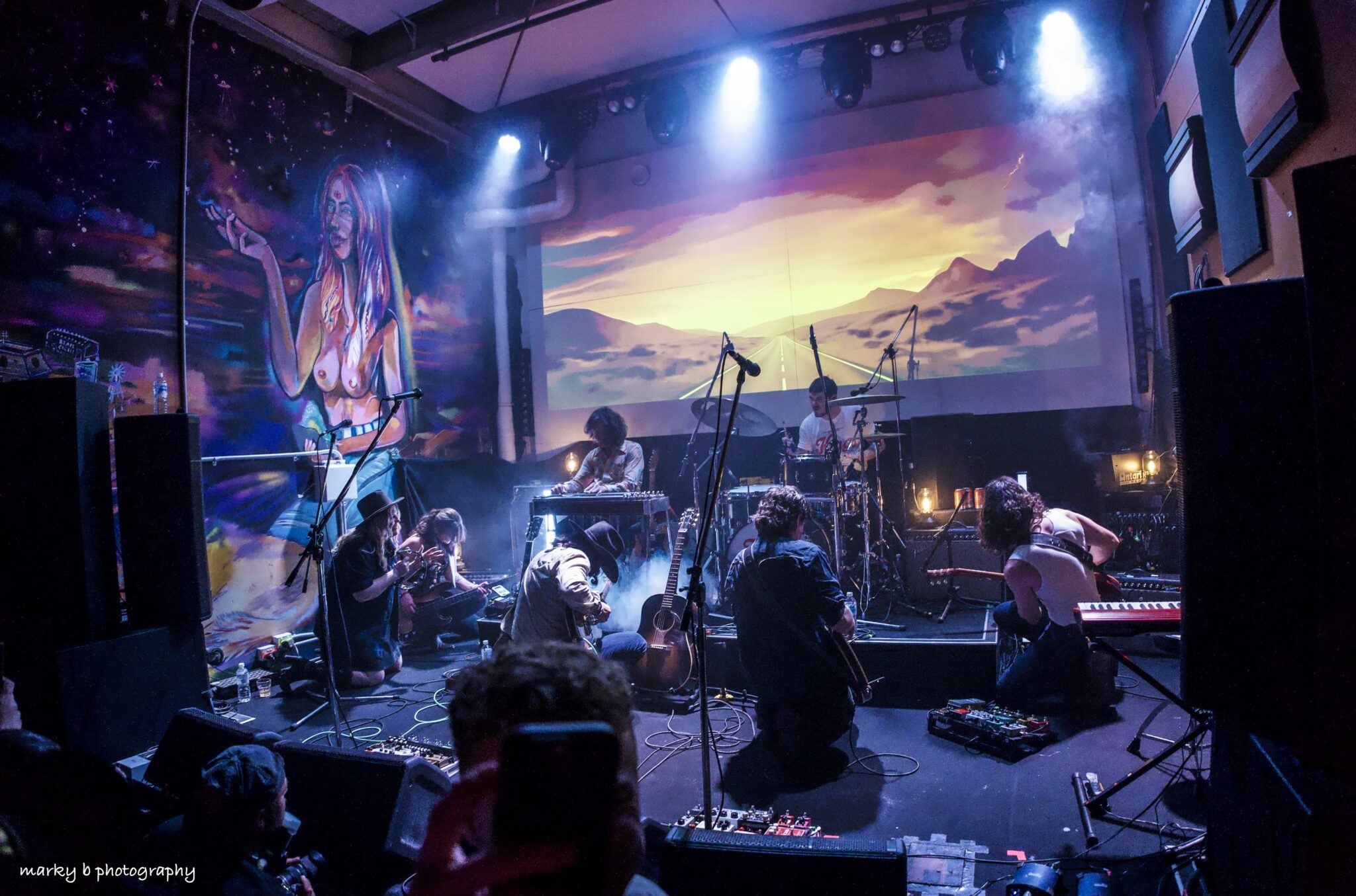 KINGSWOOD Photo Gallery: MO'S DESERT CLUBHOUSE 28/08/25 | HEAVY Magazine
